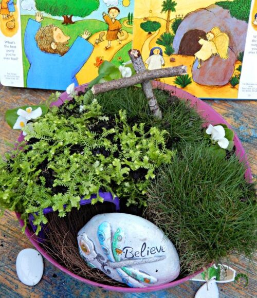 10+ Ways to Use Mirrors in Play - Montessori Nature